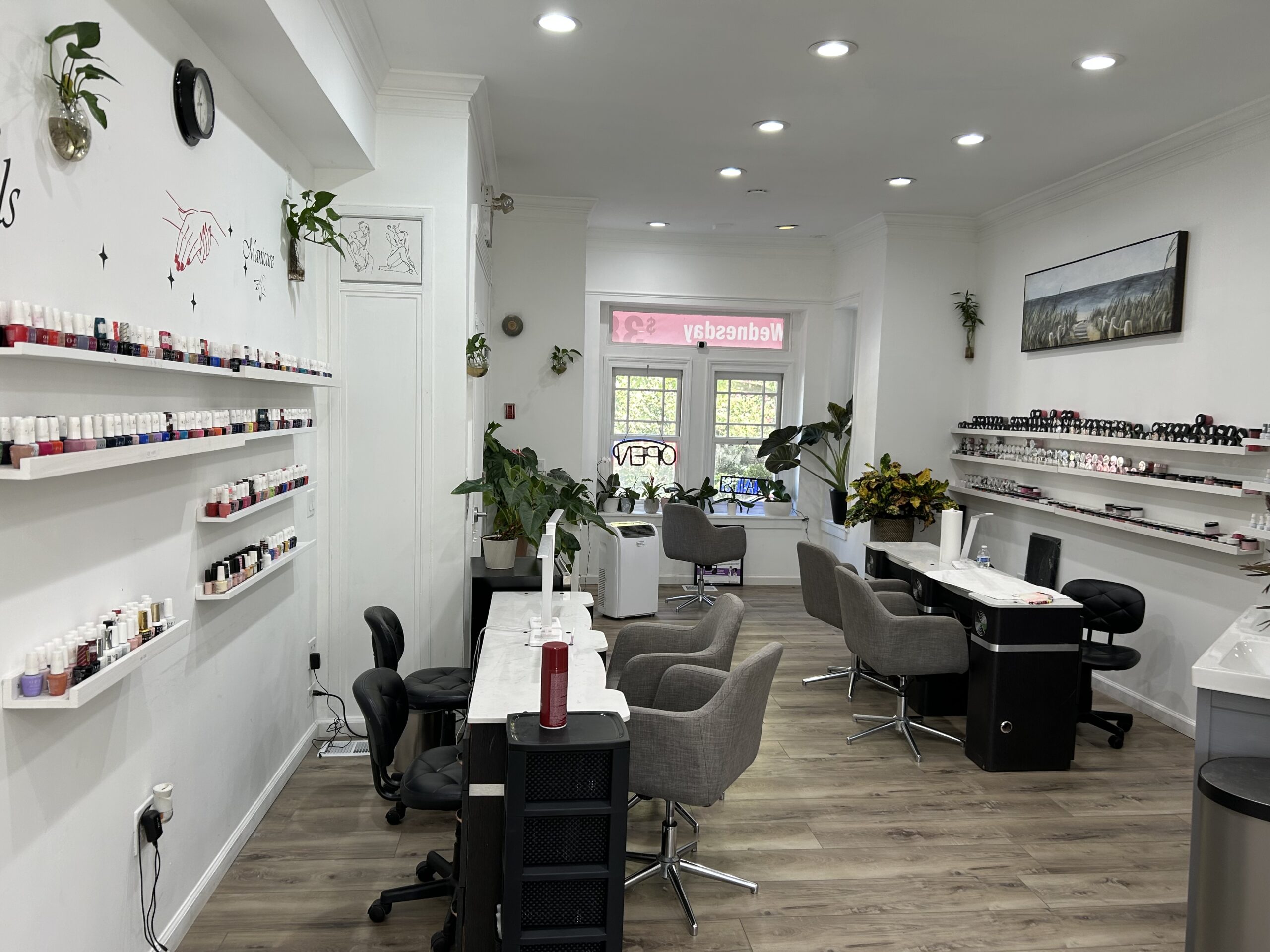 Tipsy Nail Salon Delray Beach